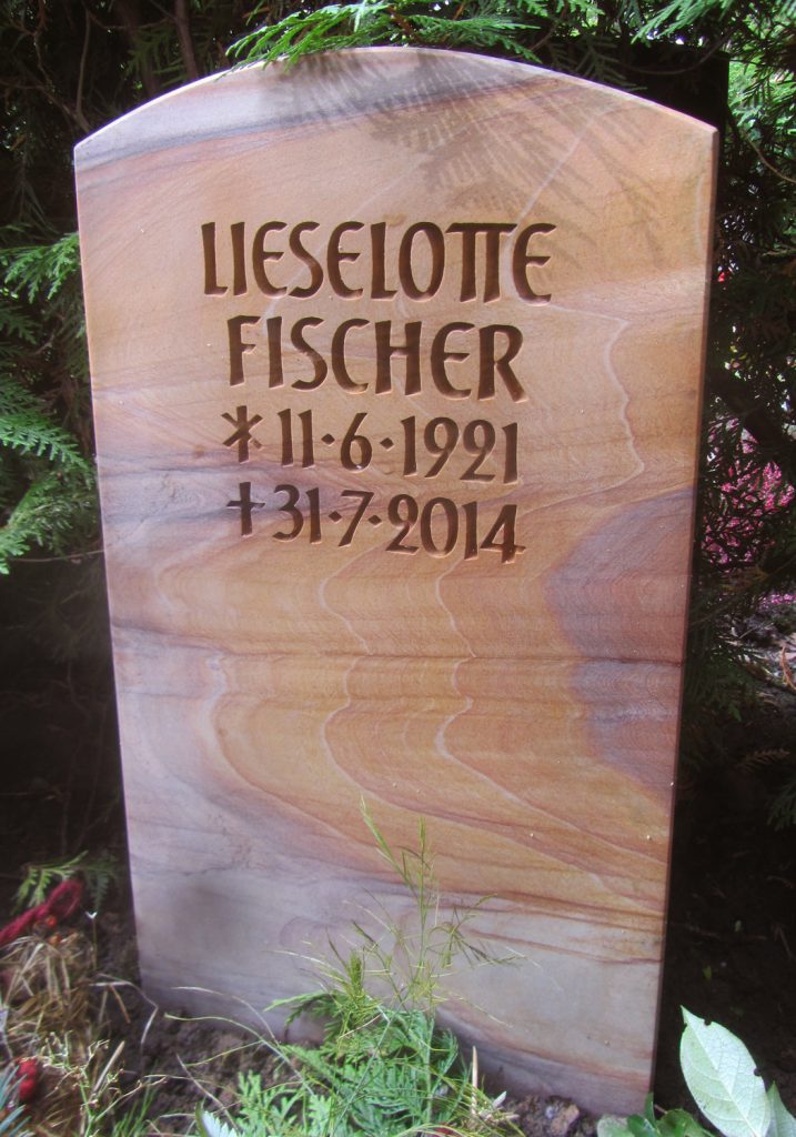 Schlichte Grabsteine – Steinmetz Dresden